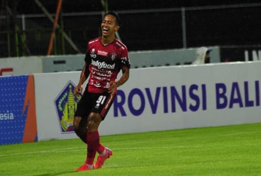 Bali United Sukses Bekuk Persita. Dua Gol Berkat Privat Mbarga dan ...