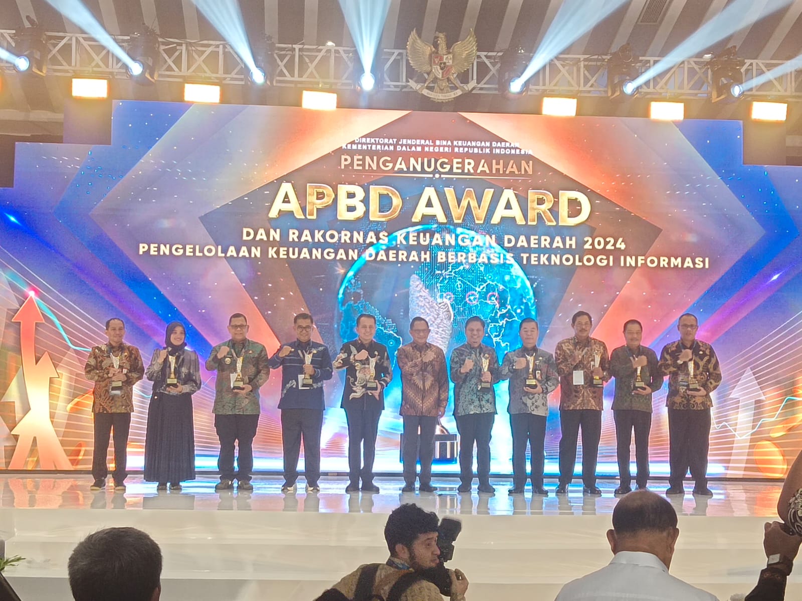 Lampaui Target Pendapatan Daerah, Pemprov Bali Raih Dua Penghargaan dalam APBD Award 2024 ...