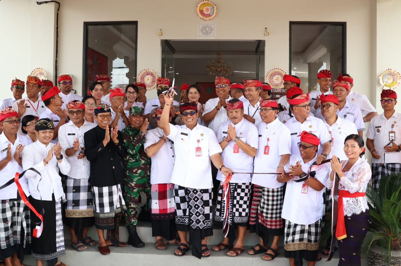 Bupati Sanjaya Resmikan Gedung Baru Kantor Camat Tabanan, Bukti Nyata ...